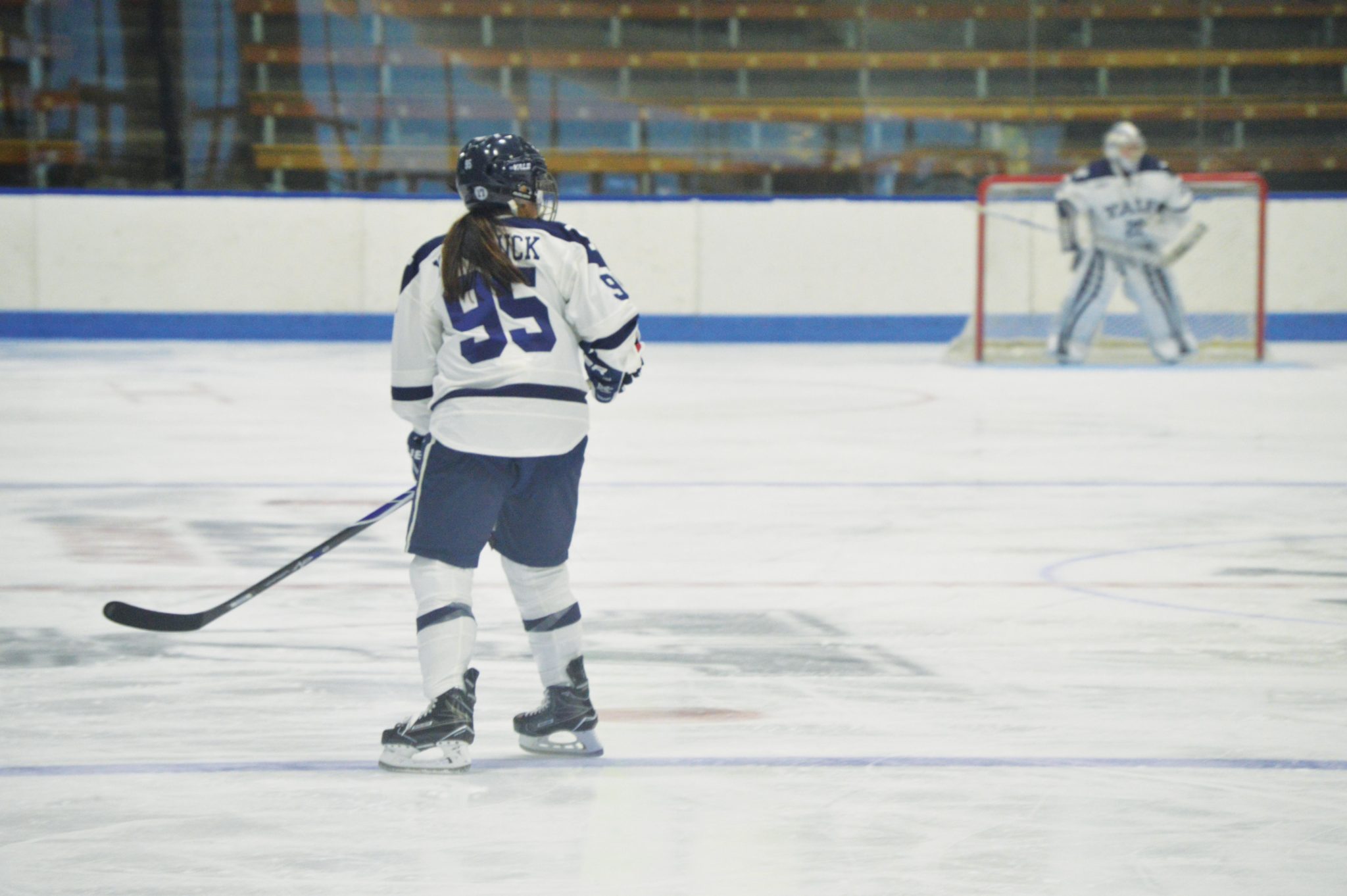 WOMEN'S HOCKEY: Yip-Chuck ’17, a leader on and off the ice | Yale Daily ...