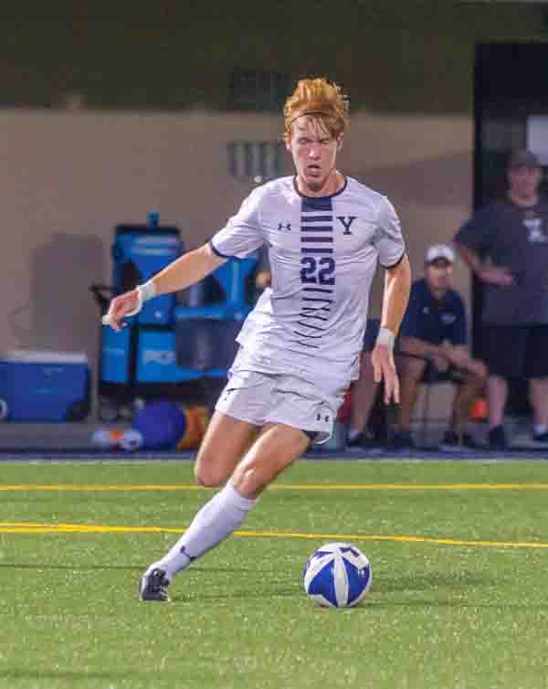 MEN'S SOCCER: Elis crush Bryant | Yale Daily News