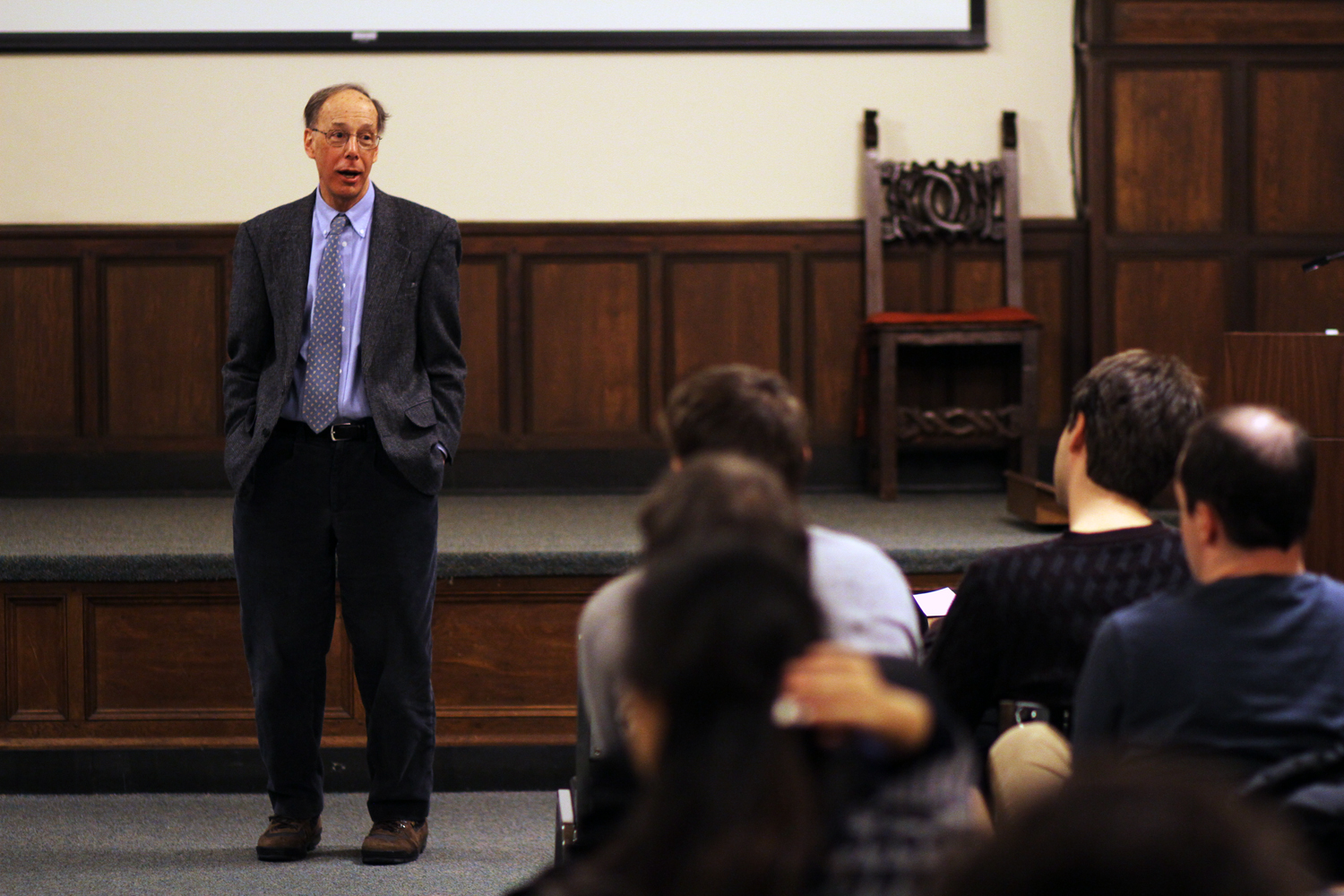 Rodgers talks “Age of Fracture” | Yale Daily News