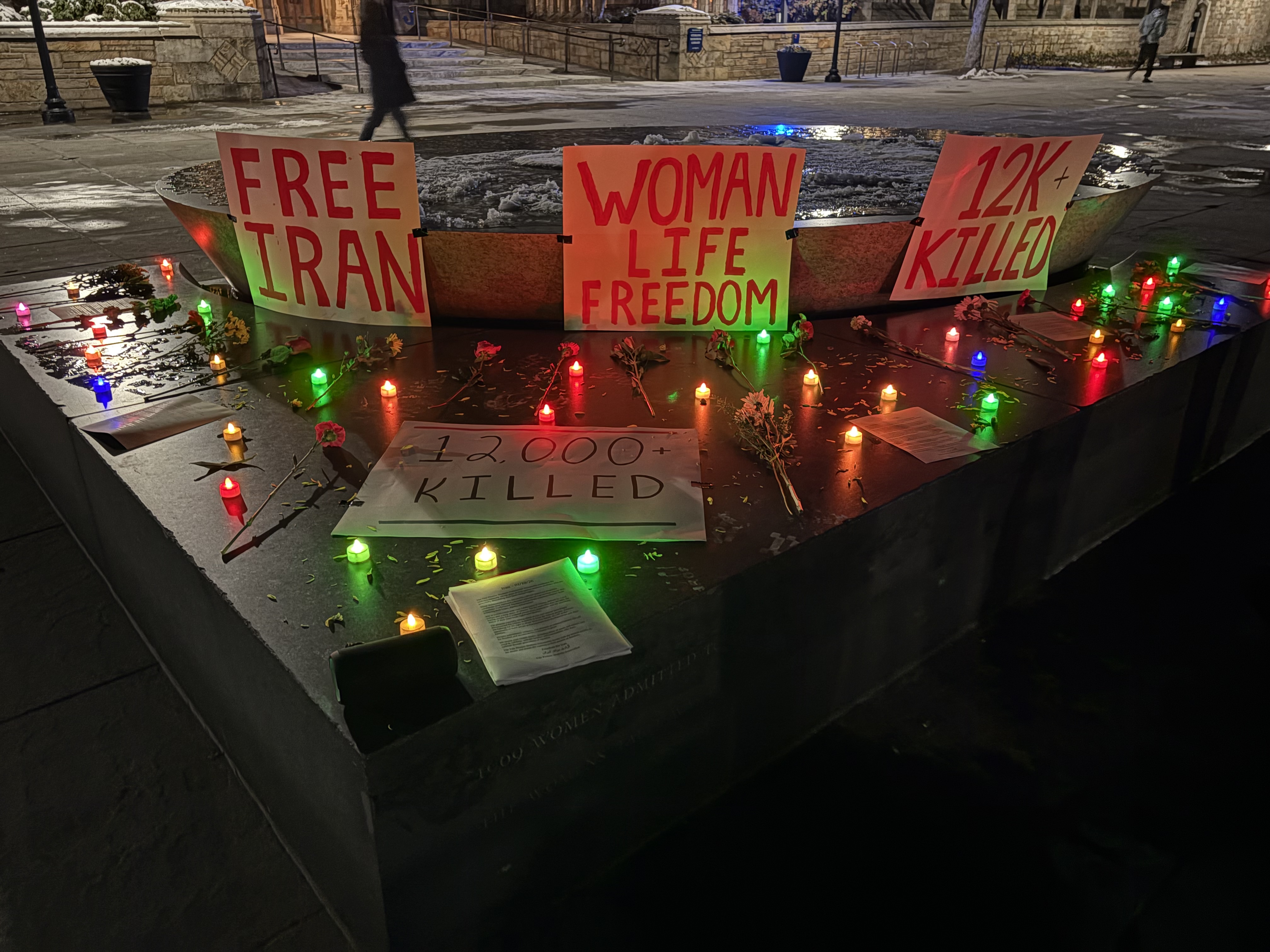 Students hold vigil to mourn Iranians killed in mass protests | Yale ...